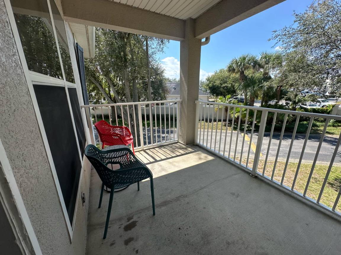 107 M² Ferienwohnung ∙ 2 Schlafzimmer ∙ 4 Gäste - Davenport, FL