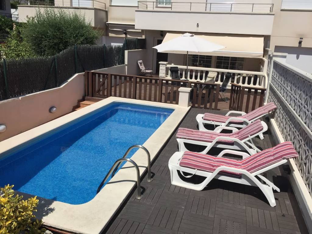 200 M² House ∙ 6 Bedrooms ∙ 12 Guests - Sitges