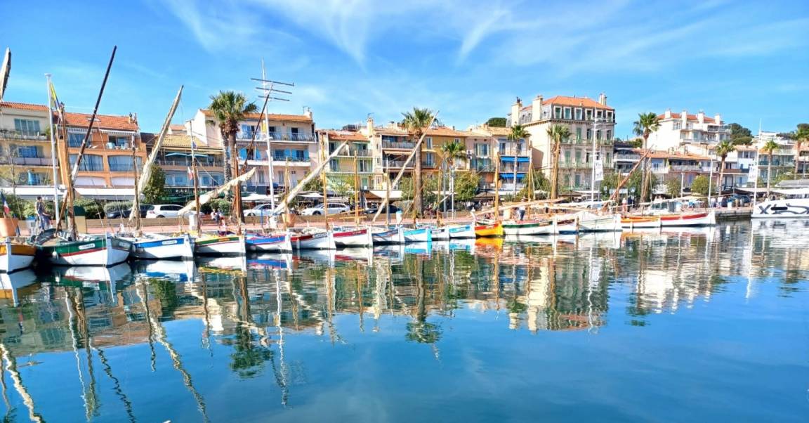 44 M² Appartement ∙ 1 Slaapkamer ∙ 4 Gasten - Sanary-sur-Mer