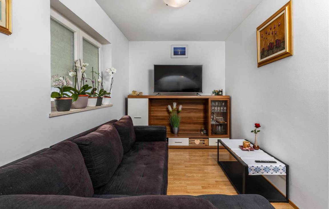 80 M² Ferienwohnung ∙ 2 Schlafzimmer ∙ 4 Gäste - Vrbnik