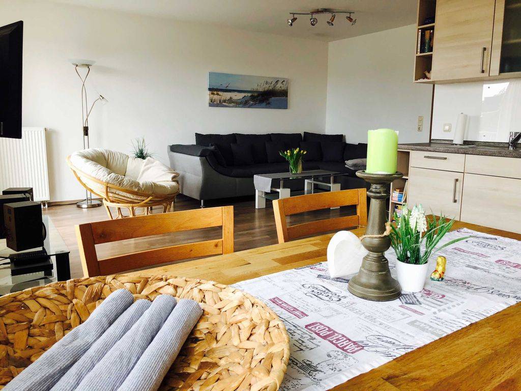 75 M² Ferienwohnung ∙ 2 Schlafzimmer ∙ 4 Gäste - Neustadt in Holstein