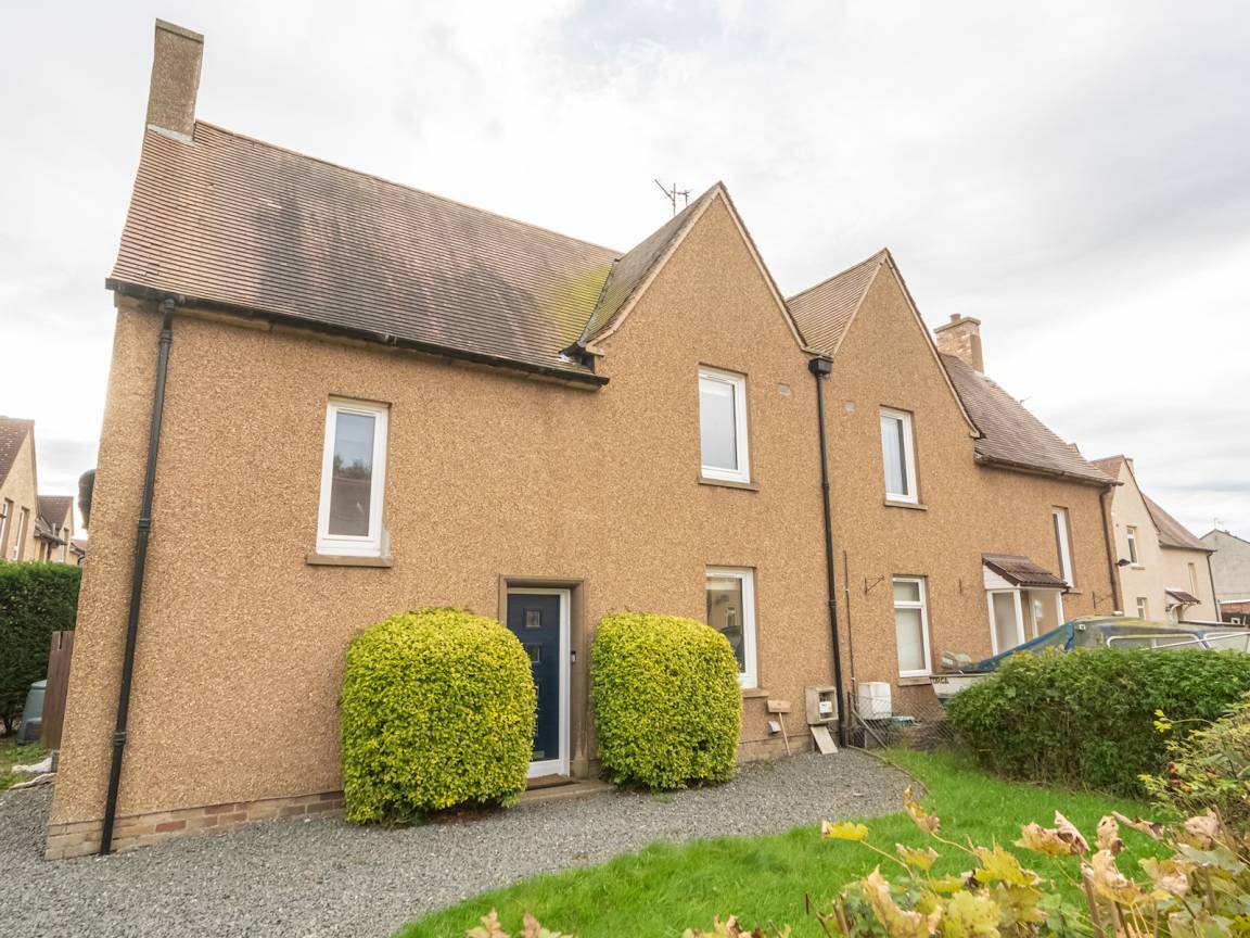 93 M² House ∙ 3 Bedrooms ∙ 9 Guests - Edinburgh