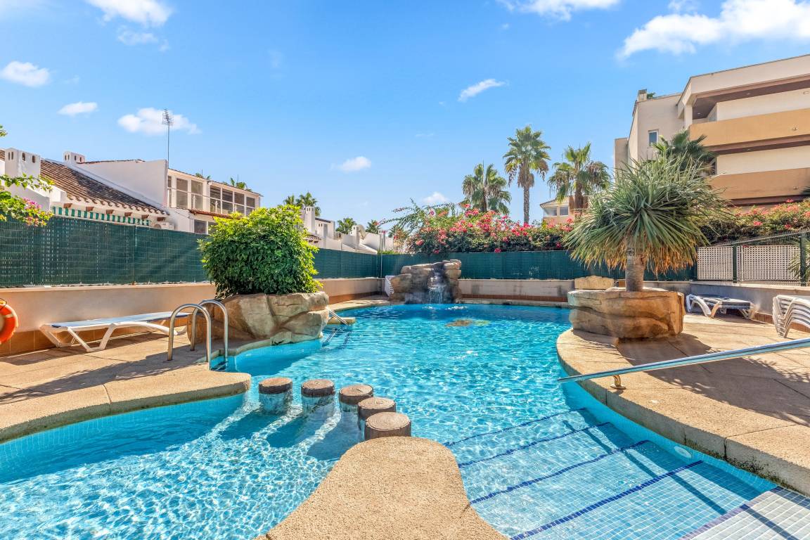65 M² Apartment ∙ 2 Bedrooms ∙ 6 Guests - La Zenia