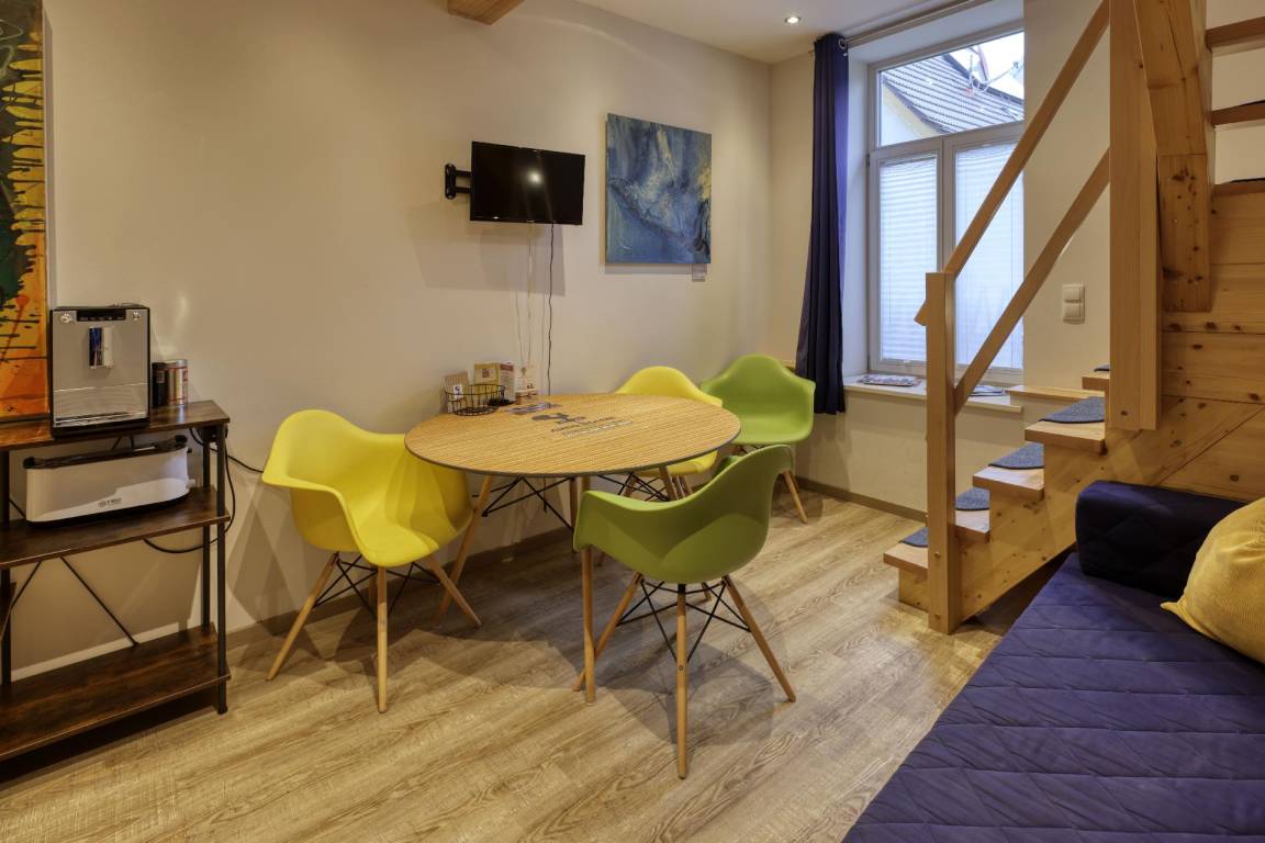 45 M² Ferienwohnung ∙ 2 Schlafzimmer ∙ 4 Gäste - Marktheidenfeld