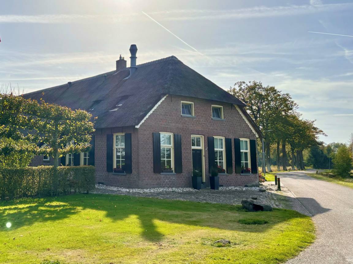 300 M² Dom ∙ 11 Sypialni ∙ 22 Gości - Drenthe