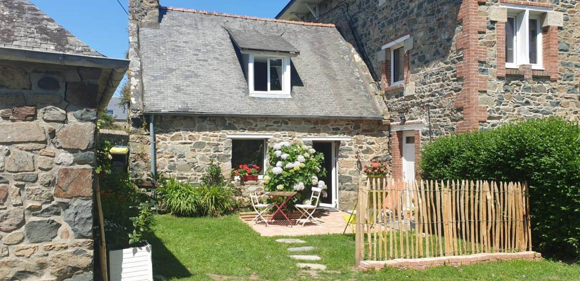 35 M² Gîte ∙ 1 Chambre ∙ 2 Personnes - Plougrescant