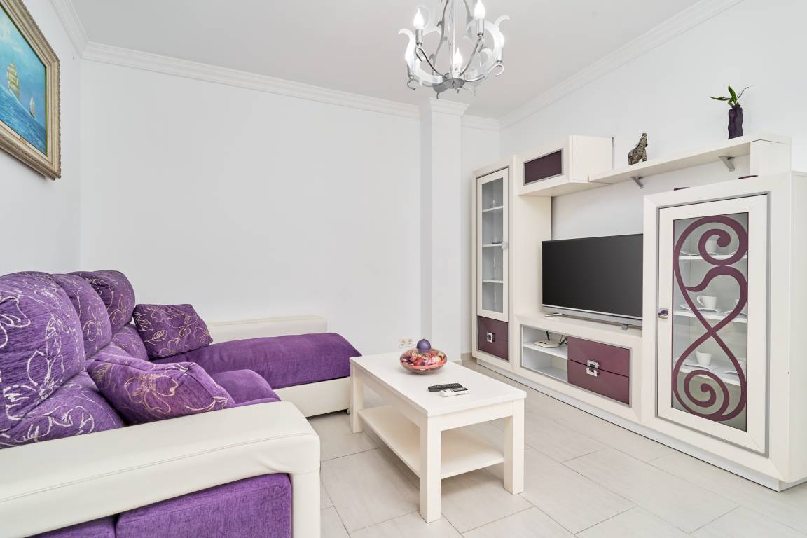 60 M² Apartment ∙ 2 Bedrooms ∙ 3 Guests - Nerja