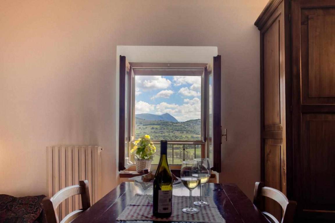 27 M² Appartamento ∙ 2 Camere Da Letto ∙ 4 Ospiti - Spello