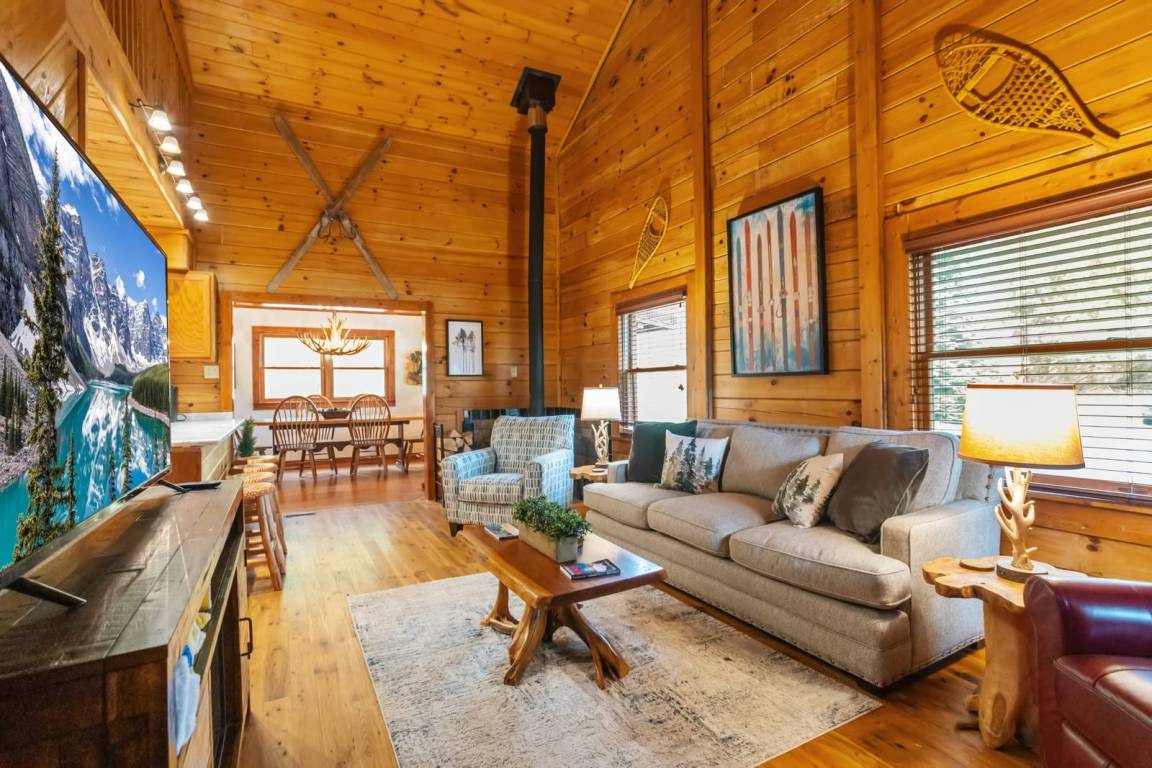 177 M² Cabin ∙ 2 Bedrooms ∙ 10 Guests - Banner Elk, NC