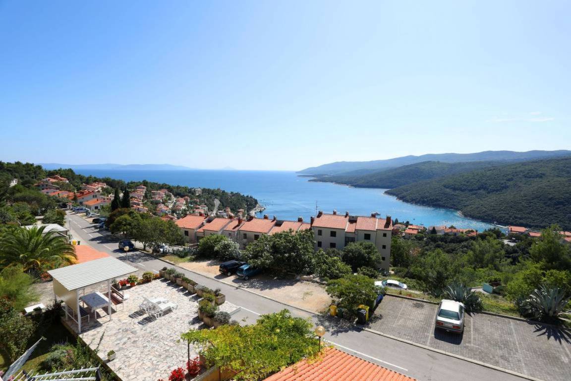 70 M² Apartment ∙ 2 Bedrooms ∙ 5 Guests - Rabac