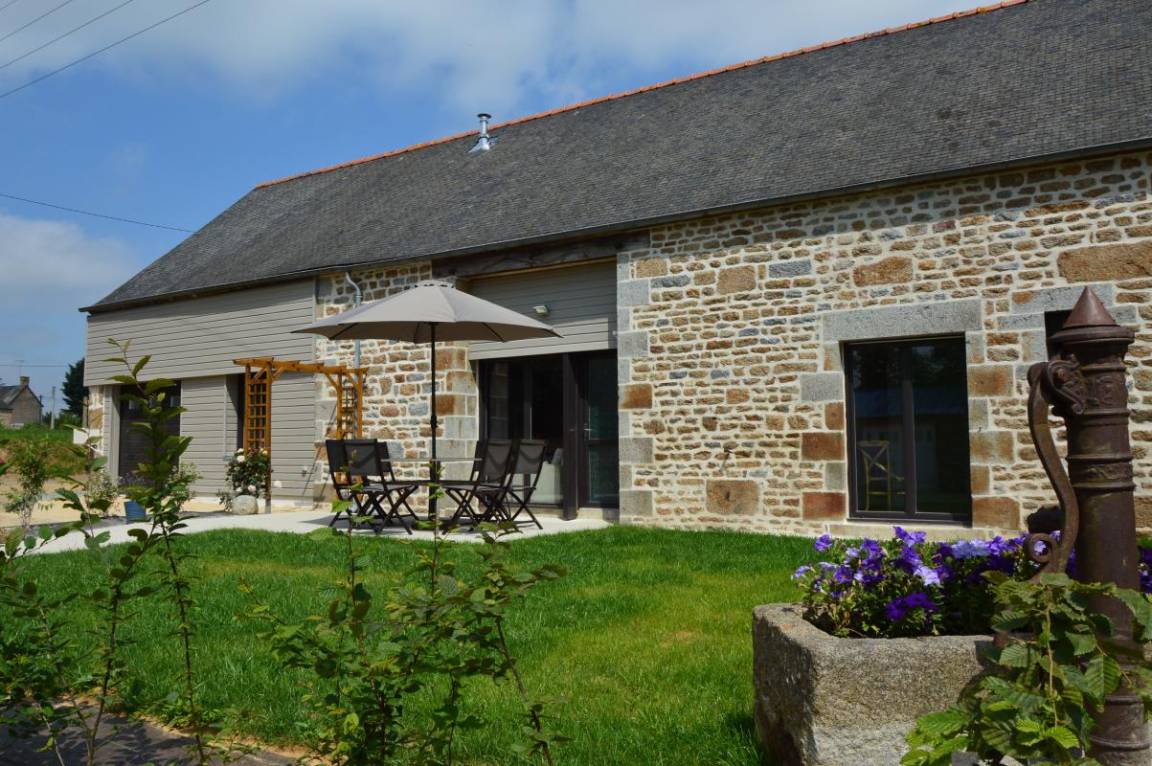 105 M² Gîte ∙ 3 Chambres ∙ 6 Personnes - Ille-et-Vilaine