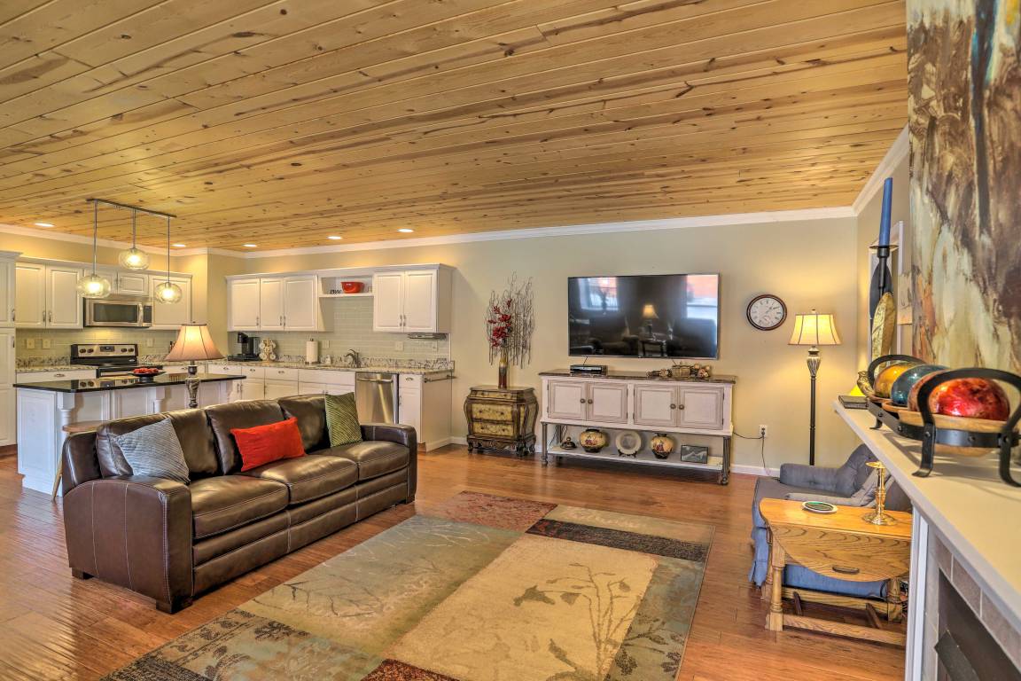 102 M² Cottage ∙ 2 Bedrooms ∙ 6 Guests - Ohio