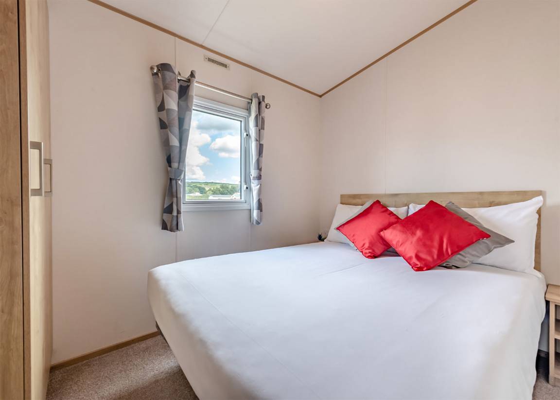 Caravan ∙ 3 Bedrooms ∙ 8 Guests - Wales