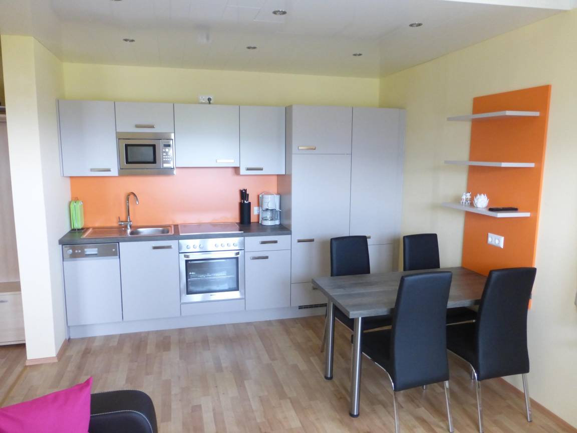 60 M² Ferienwohnung ∙ 2 Schlafzimmer ∙ 4 Gäste - Millstatt