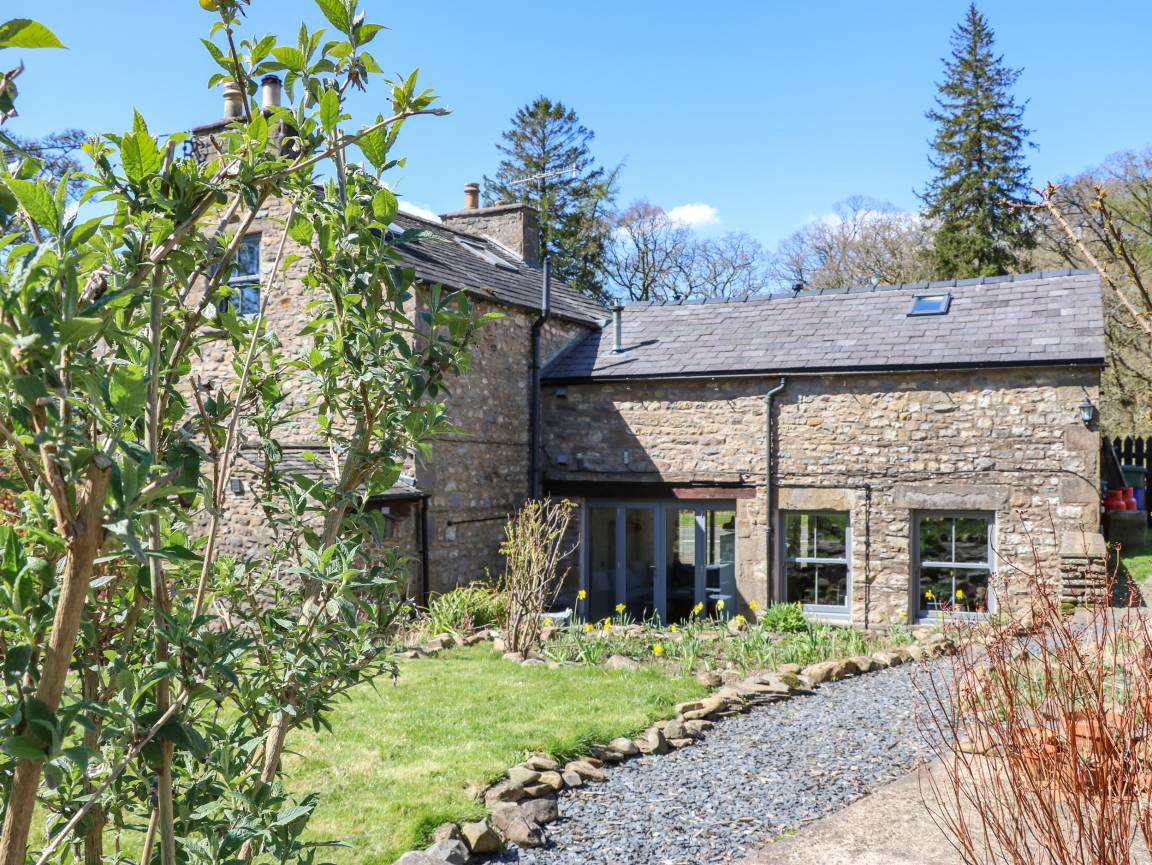 Cottage ∙ 4 Bedrooms ∙ 8 Guests - Sedbergh