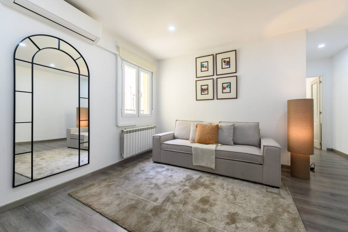 82 M² Apartamento ∙ 2 Habitaciones ∙ 6 Huéspedes - Alcobendas