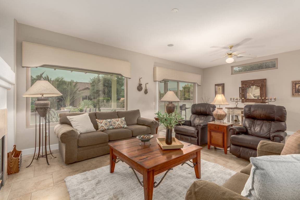 151 M² House ∙ 2 Bedrooms ∙ 4 Guests - Surprise, AZ