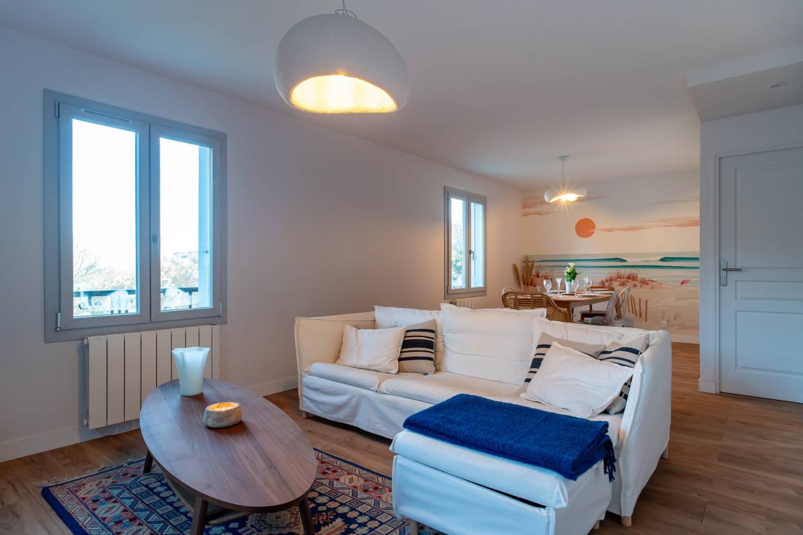 120 M² House ∙ 4 Bedrooms ∙ 8 Guests - Cast