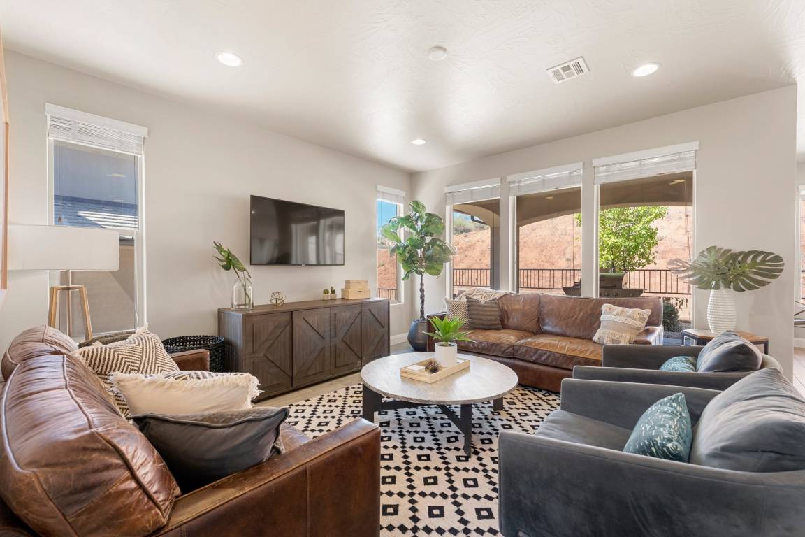 227 M² House ∙ 4 Bedrooms ∙ 10 Guests - St. George, USA