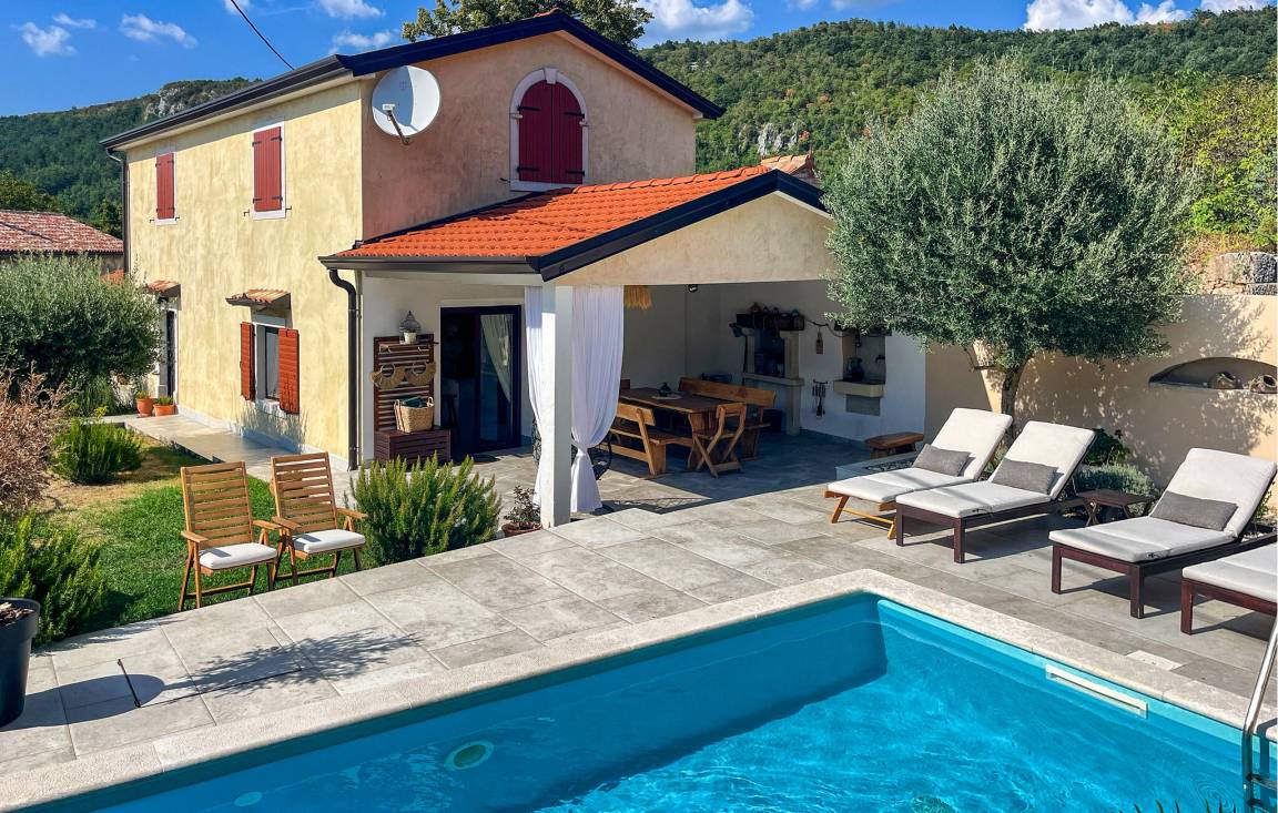 150 M² Maison De Vacances ∙ 2 Chambres ∙ 6 Personnes - Istrie