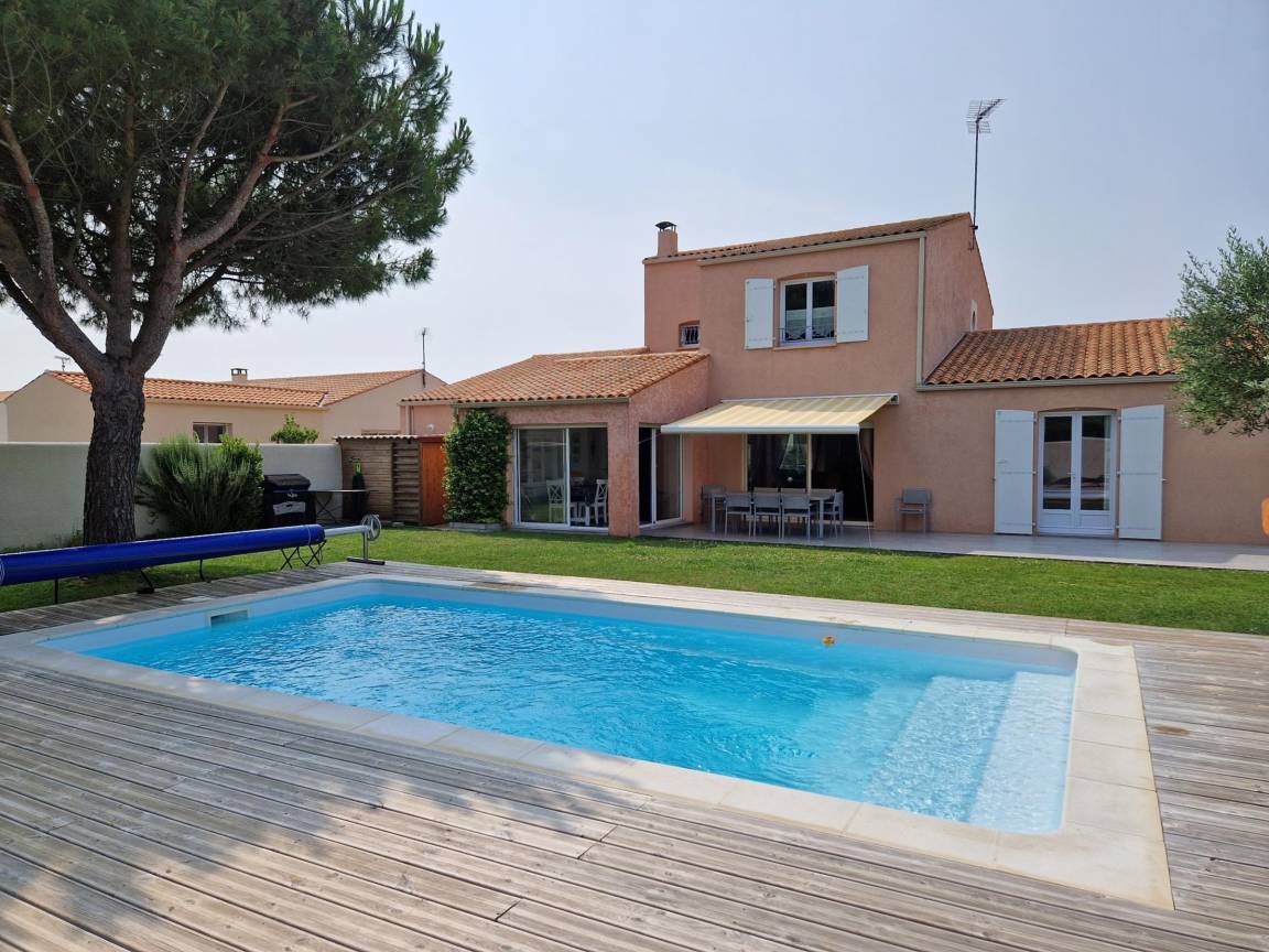 156 M² Maison De Vacances ∙ 3 Chambres ∙ 6 Personnes - La Rochelle