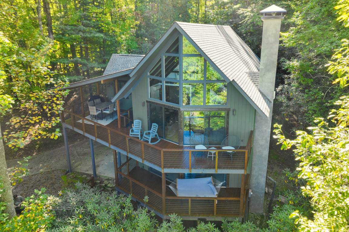 227 M² House ∙ 3 Bedrooms ∙ 8 Guests - Brevard, NC
