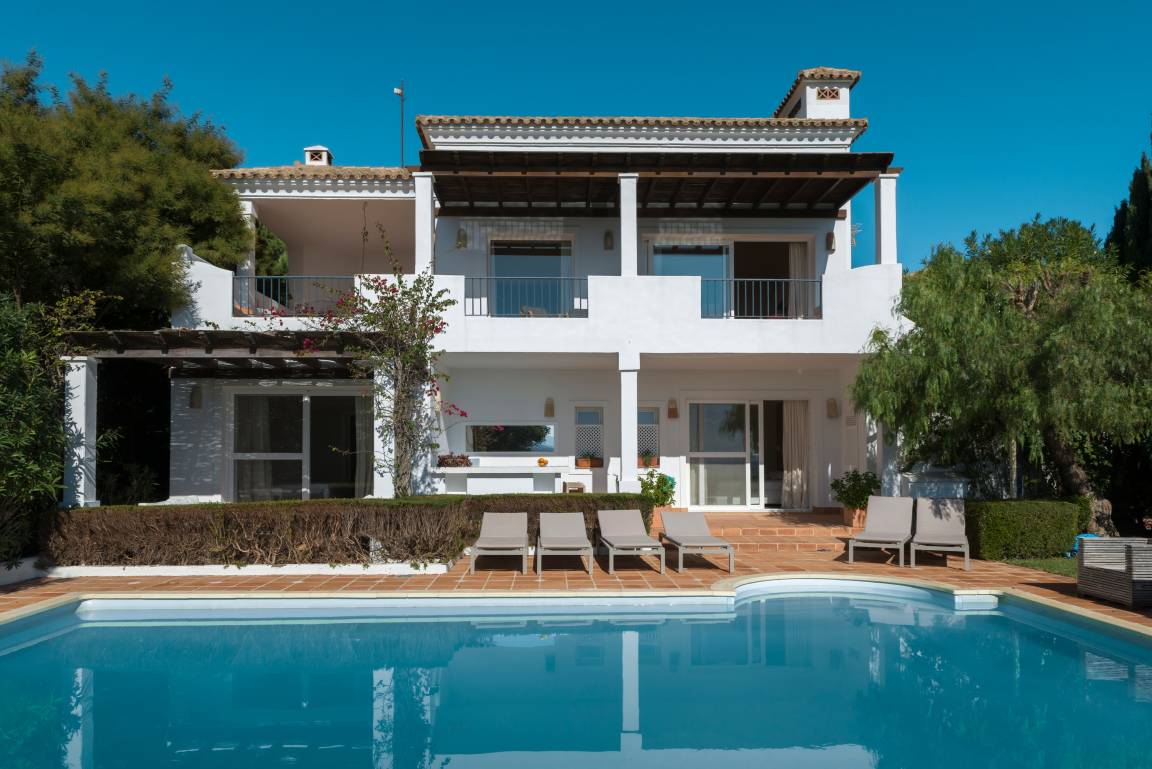370 M² Villa ∙ 4 Bedrooms ∙ 8 Guests - Benalup-Casas Viejas