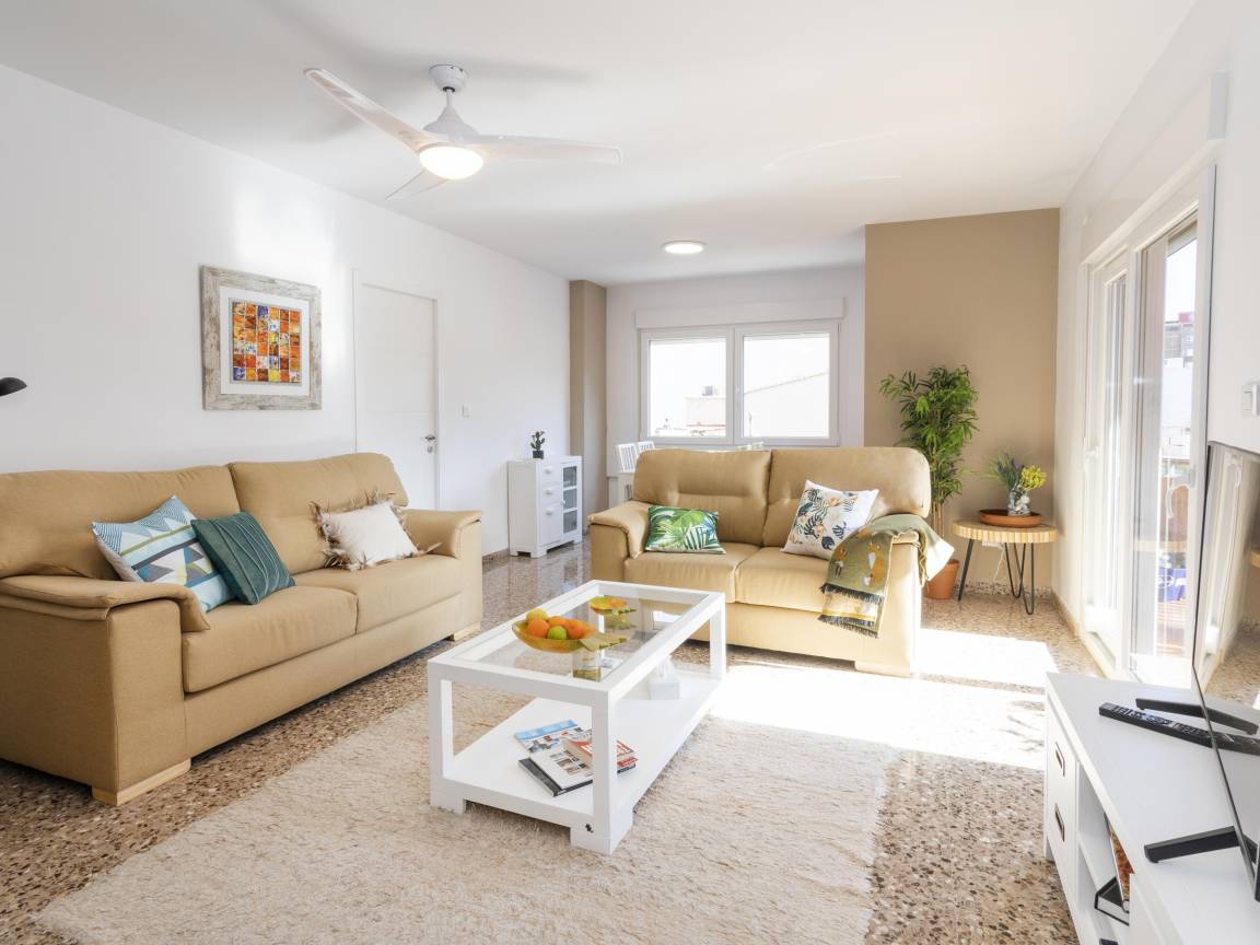 105 M² Apartamento ∙ 3 Habitaciones ∙ 6 Huéspedes - Denia