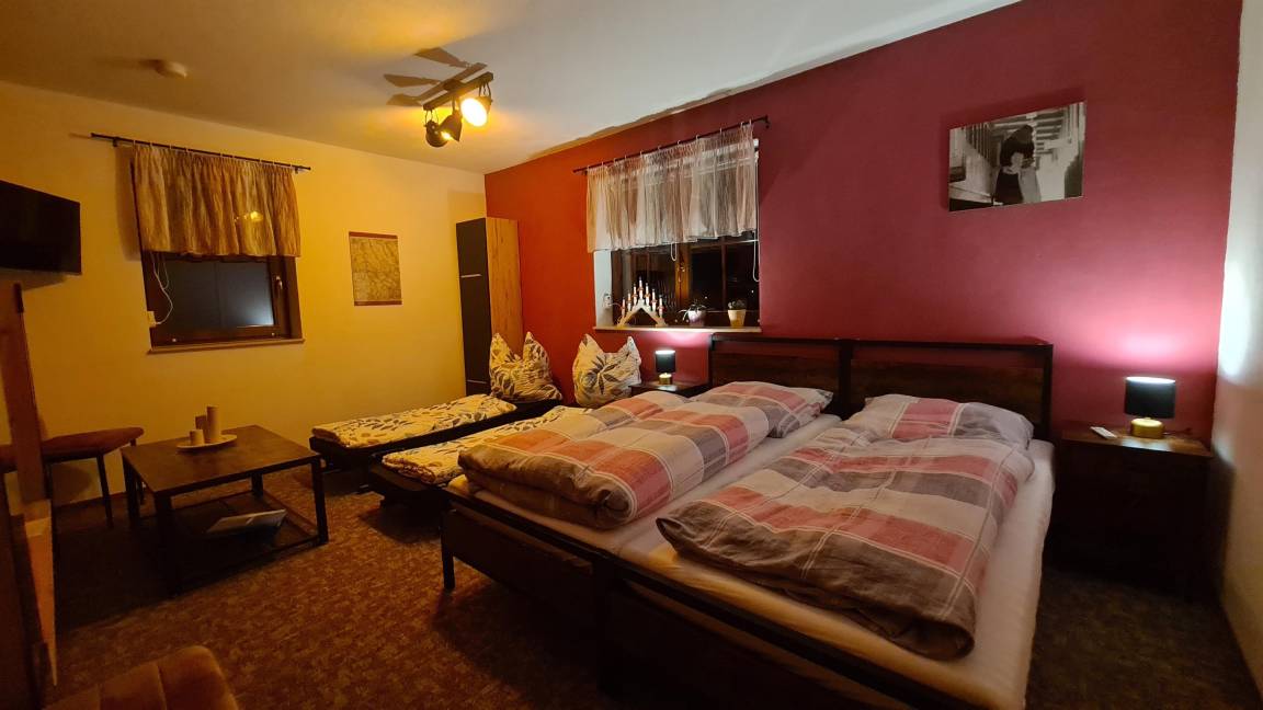 34 M² Ferienwohnung ∙ 1 Schlafzimmer ∙ 2 Gäste - Olbernhau