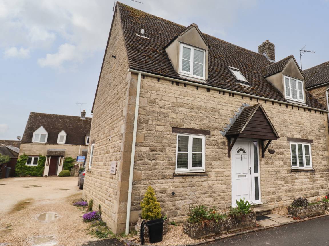 Cottage ∙ 2 Bedrooms ∙ 4 Guests - Stow-on-the-Wold