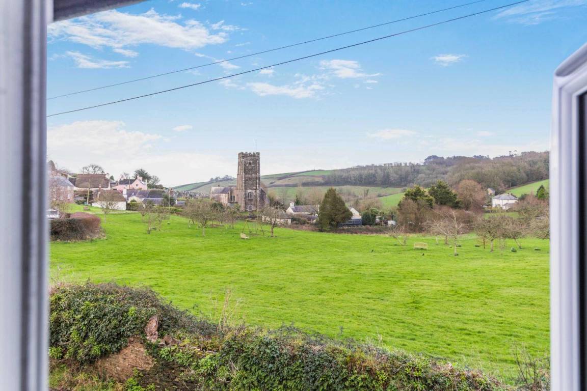 Cottage ∙ 4 Bedrooms ∙ 8 Guests - Salcombe