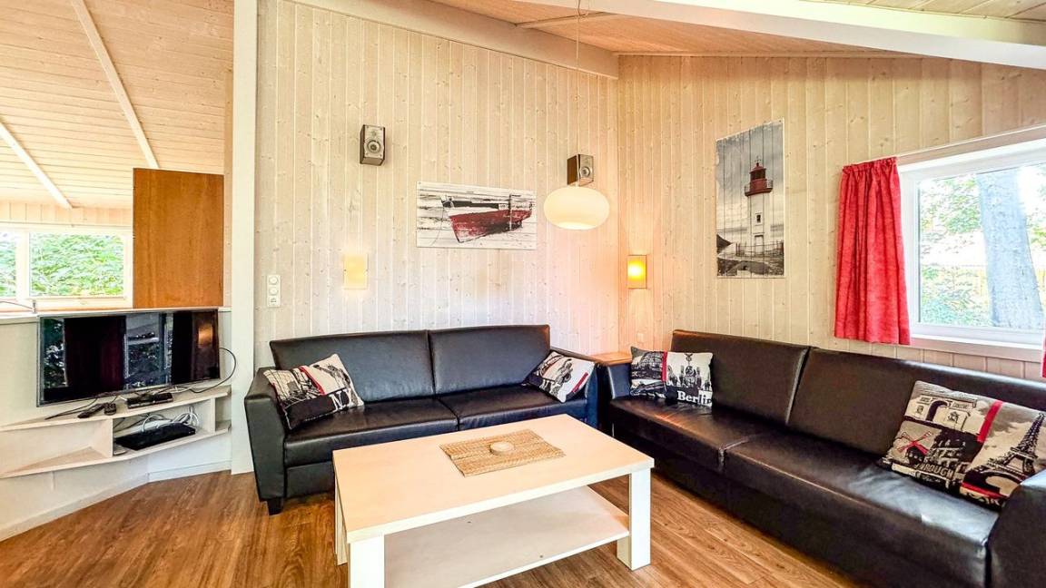 109 M² Ferienhaus ∙ 3 Schlafzimmer ∙ 6 Gäste - Lübeck
