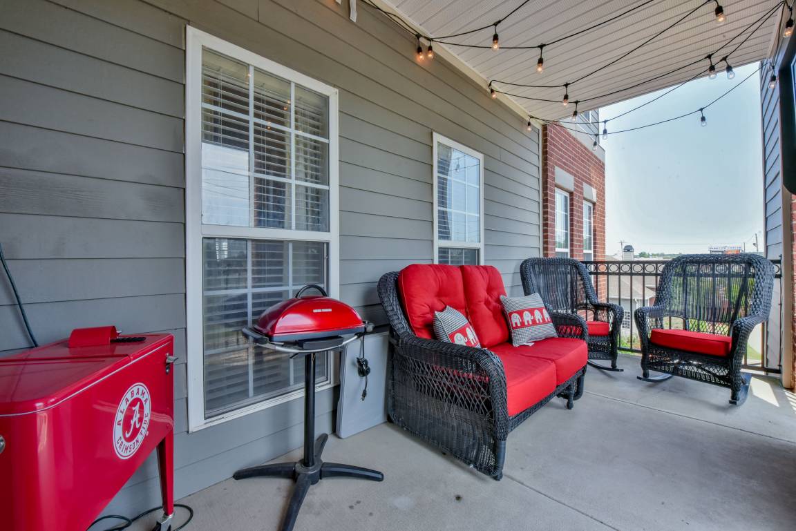 Condo ∙ 3 Bedrooms ∙ 8 Guests - Tuscaloosa, AL