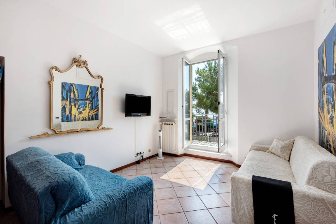 80 M² Apartment ∙ 2 Bedrooms ∙ 6 Guests - Arenzano