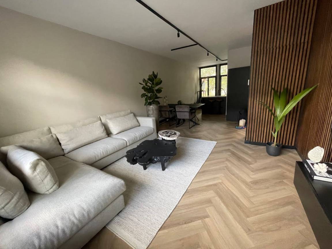 100 M² Apartment ∙ 2 Bedrooms ∙ 2 Guests - Rotterdam