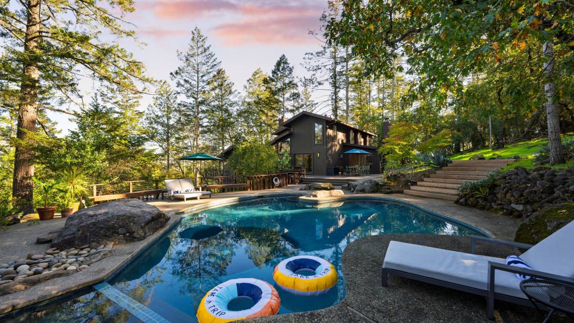 370 M² House ∙ 5 Bedrooms ∙ 10 Guests - Santa Rosa, CA