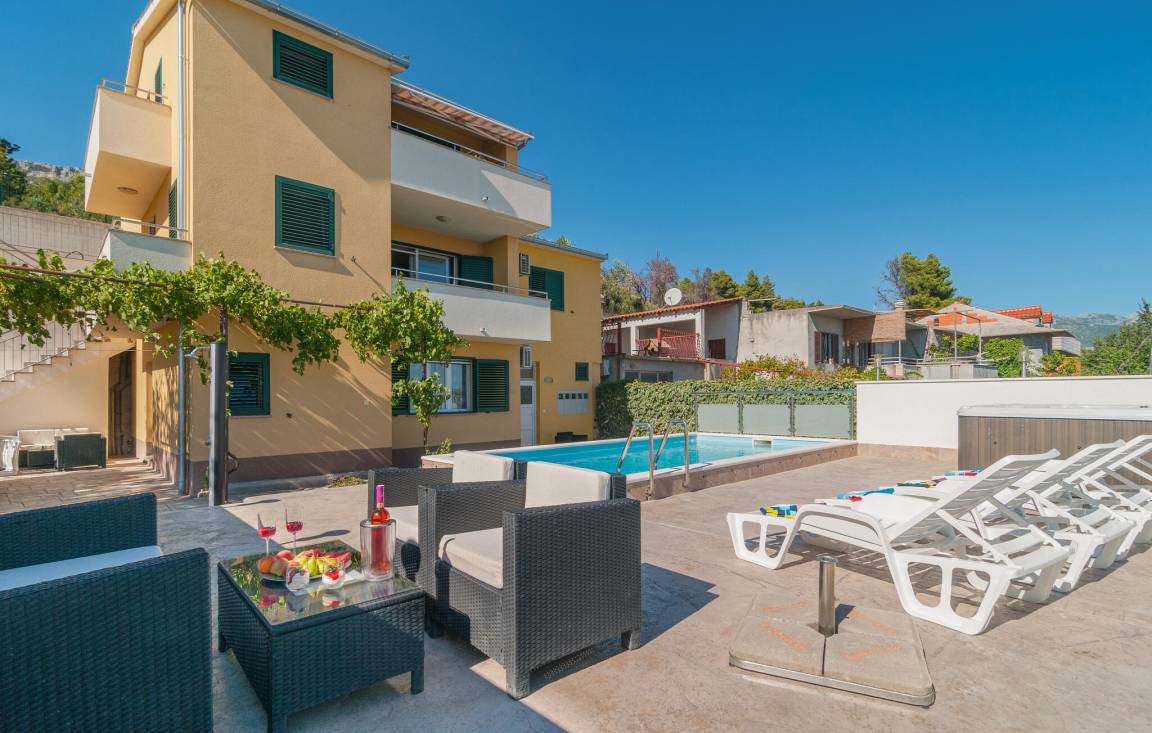 43 M² Apartment ∙ 2 Bedrooms ∙ 4 Guests - Split