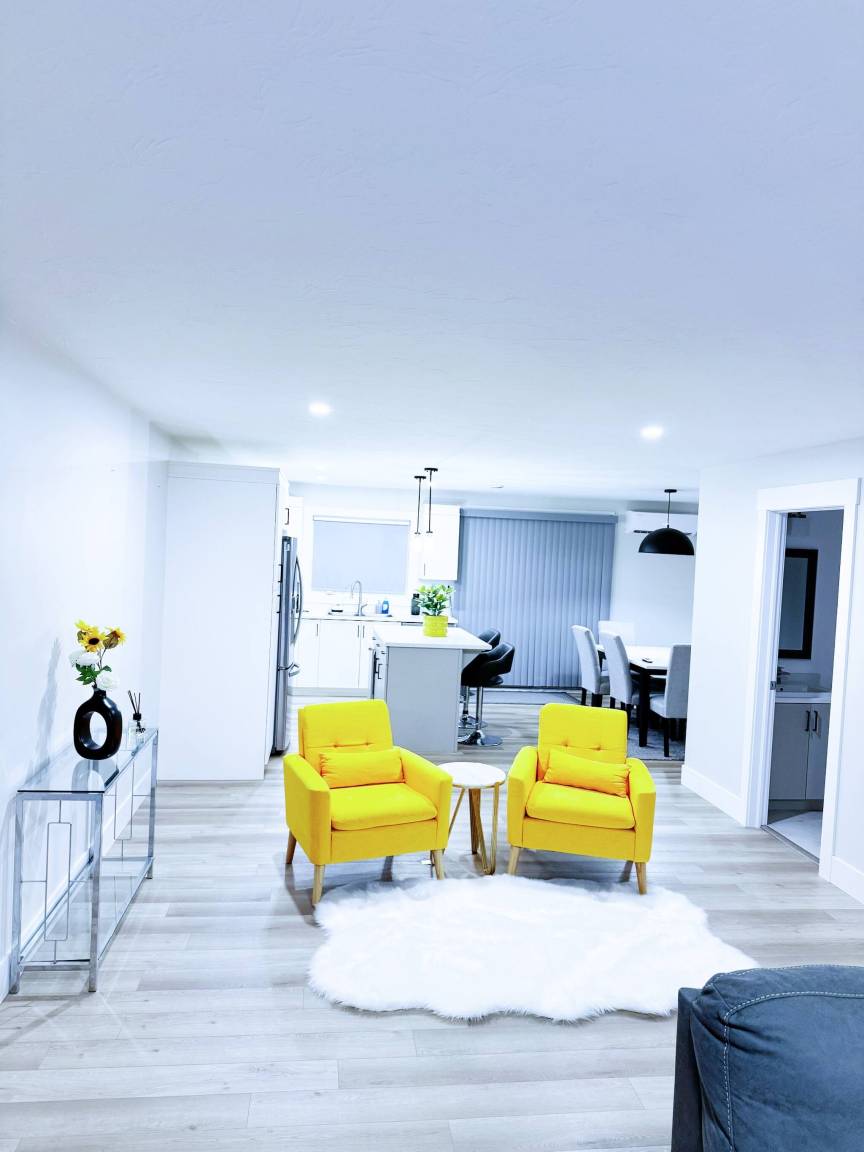 1700 M² House ∙ 3 Bedrooms ∙ 6 Guests - Moncton