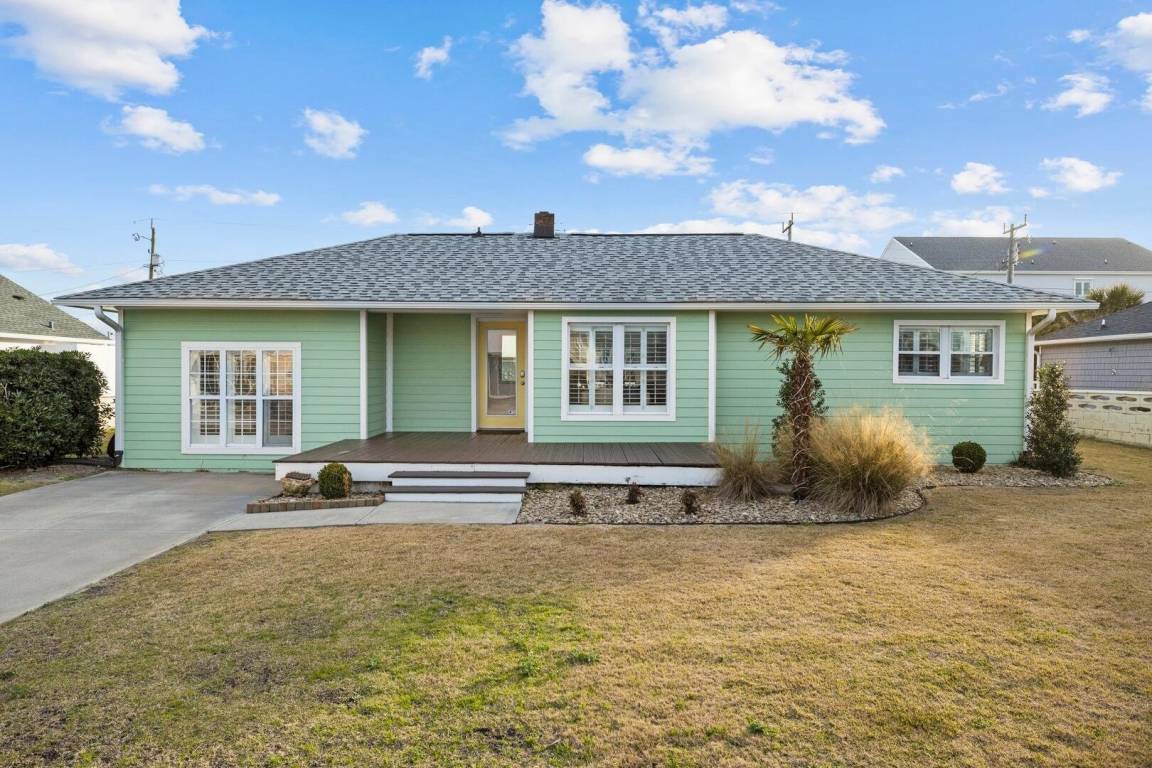 House ∙ 3 Bedrooms ∙ 6 Guests - Atlantic Beach, NC