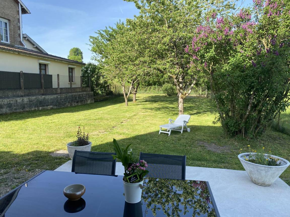86 M² Gîte ∙ 2 Bedrooms ∙ 4 Guests - Ardennes