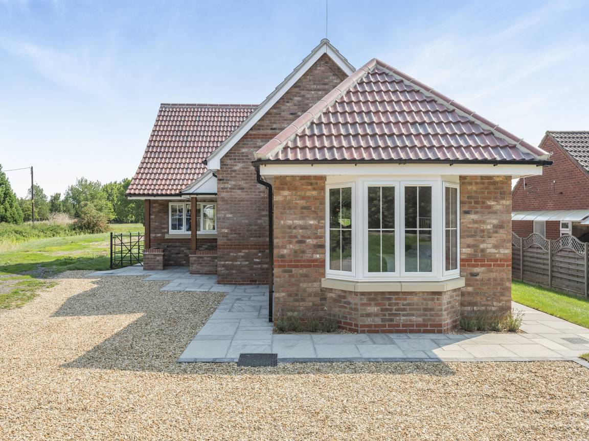 Cottage ∙ 4 Bedrooms ∙ 7 Guests - Lincolnshire