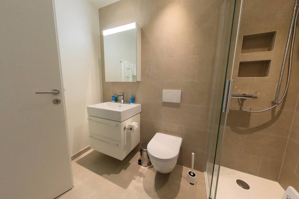 50 M² Ferienwohnung ∙ 1 Schlafzimmer ∙ 2 Gäste - Neuenburg