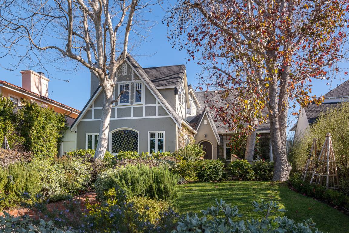 372 M² House ∙ 5 Bedrooms ∙ 6 Guests - Los Angeles, CA