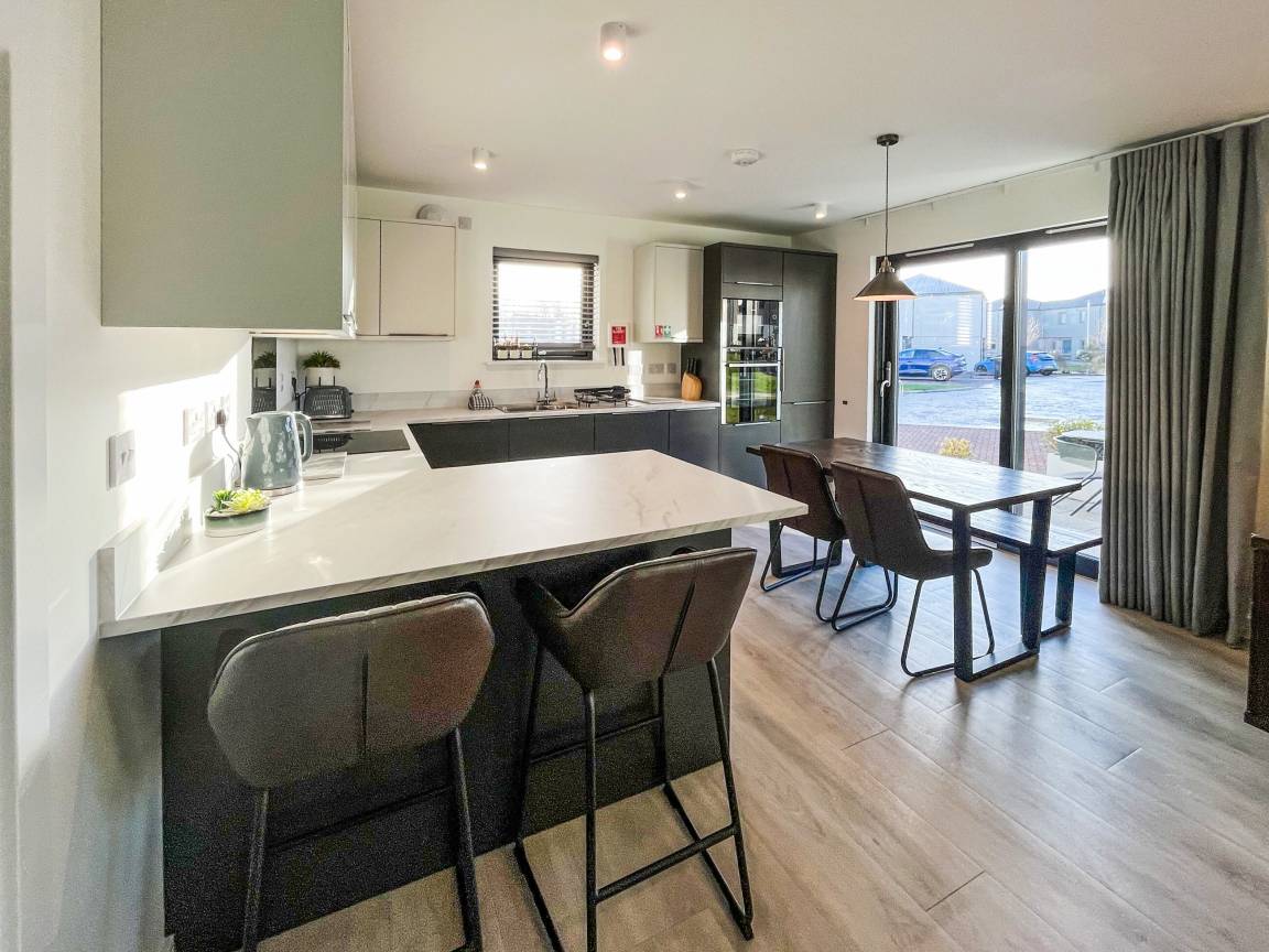 Apartment ∙ 3 Bedrooms ∙ 5 Guests - Aviemore