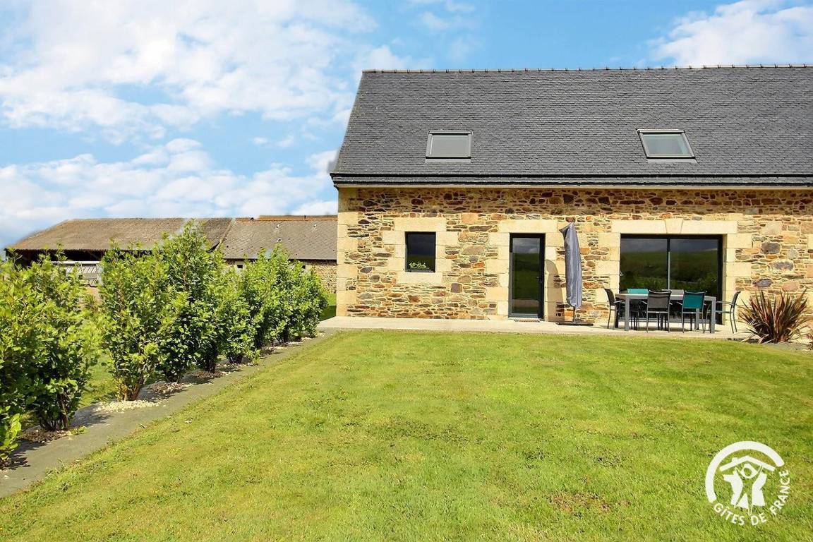 85 M² Gîte ∙ 3 Chambres ∙ 6 Personnes - Plougrescant
