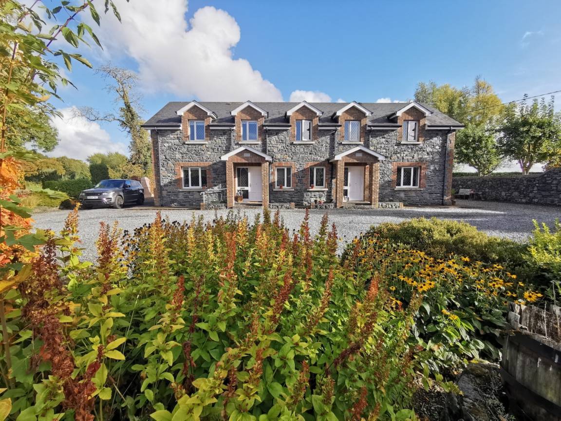 140 M² Cottage ∙ 3 Bedrooms ∙ 5 Guests - Kildare