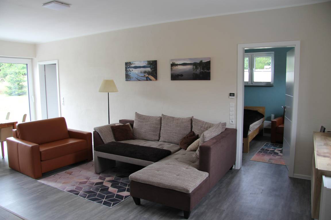 100 M² Huis ∙ 2 Slaapkamers ∙ 4 Gasten - Polch