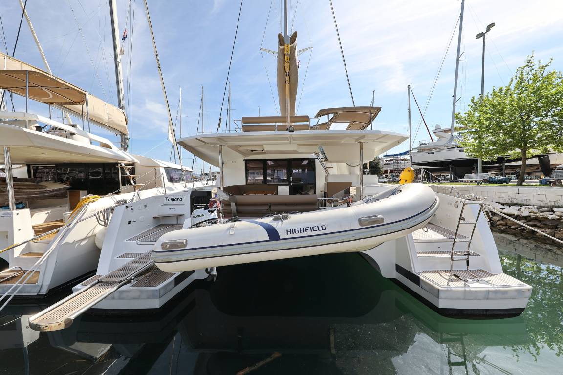 14 M² Casa Flotante ∙ 5 Habitaciones ∙ 10 Huéspedes - Trogir