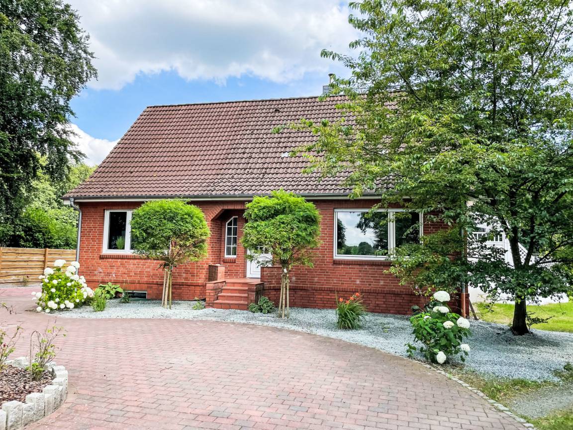 150 M² Ferienhaus ∙ 3 Schlafzimmer ∙ 8 Gäste - Wingst