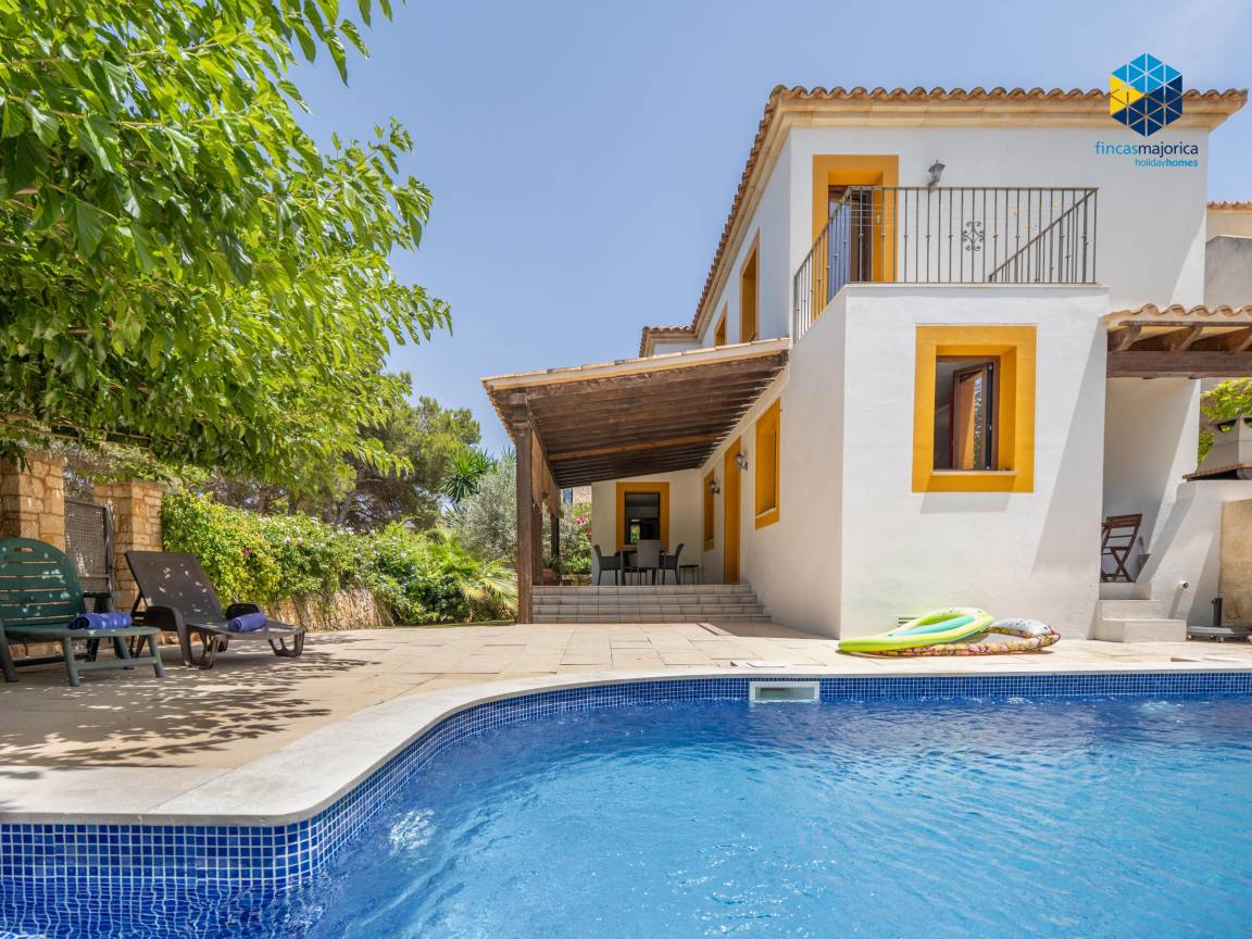150 M² Villa ∙ 3 Bedrooms ∙ 5 Guests - Campos